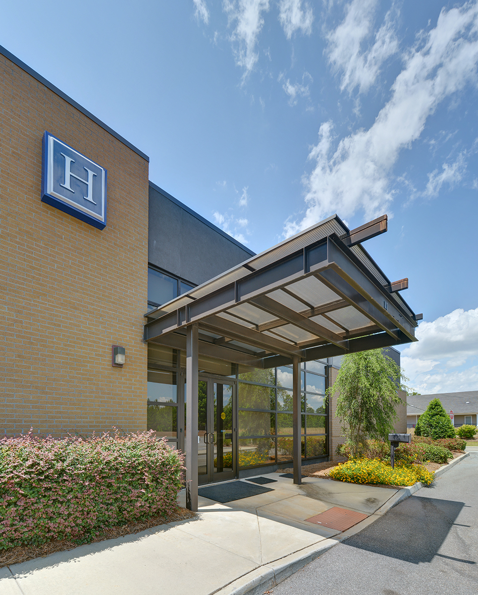 Hughston Clinic | Keeping You in Motion | Quality Care in Georgia